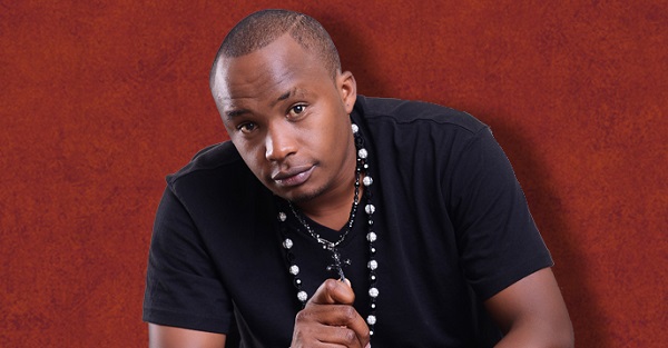 Rapper, Jaguar gets personalised gold microphone