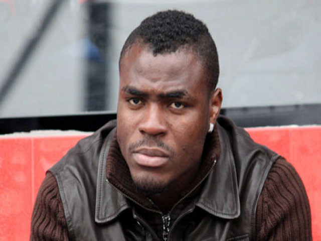 Like Vincent Enyeama, Emmanuel Emenike also quits the National Team