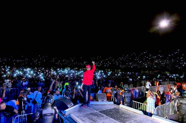 It's Wizzy season! Singer continues to conquer Africa